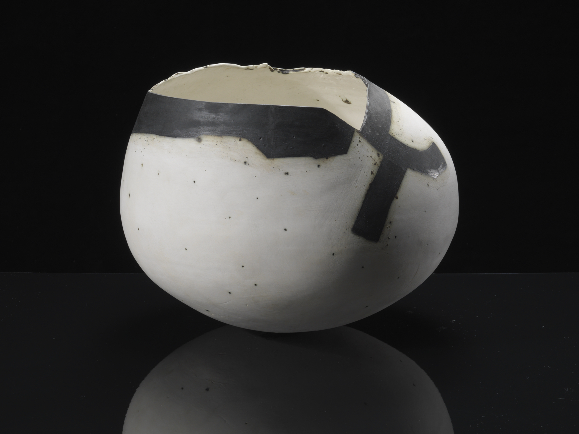 Gordon Baldwin GB-0007 - Erskine Hall & Coe