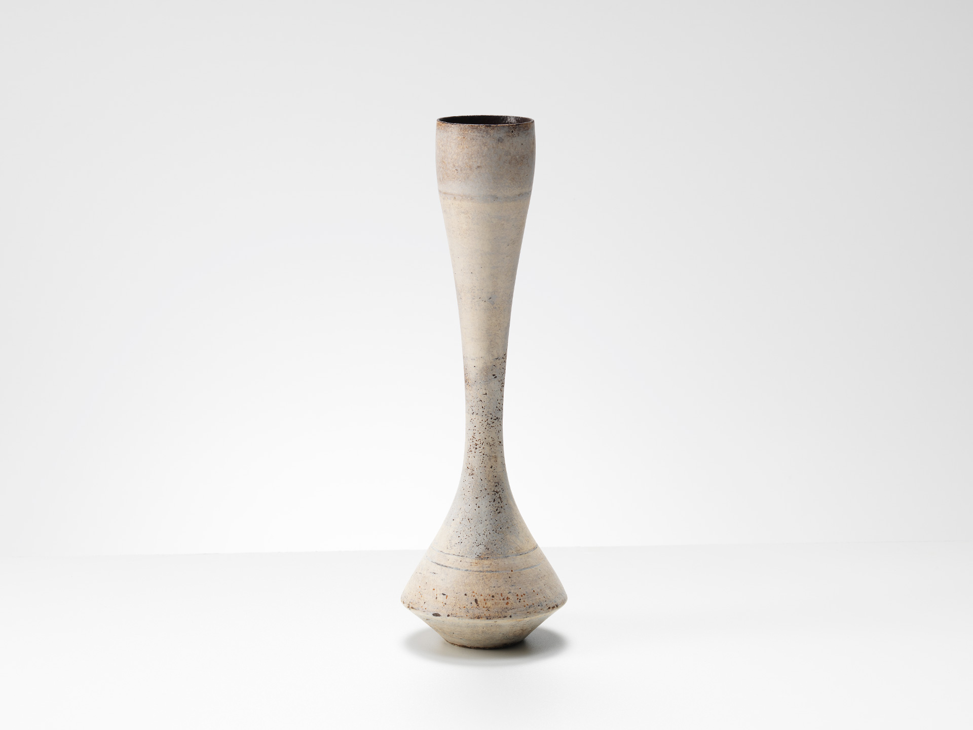 Hans Coper HC-0008 - Erskine Hall & Coe